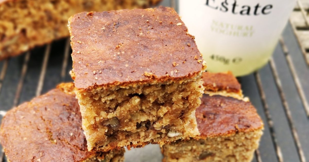 Yoghurt & pecan picnic slice Recipe | Clandeboye Yoghurt